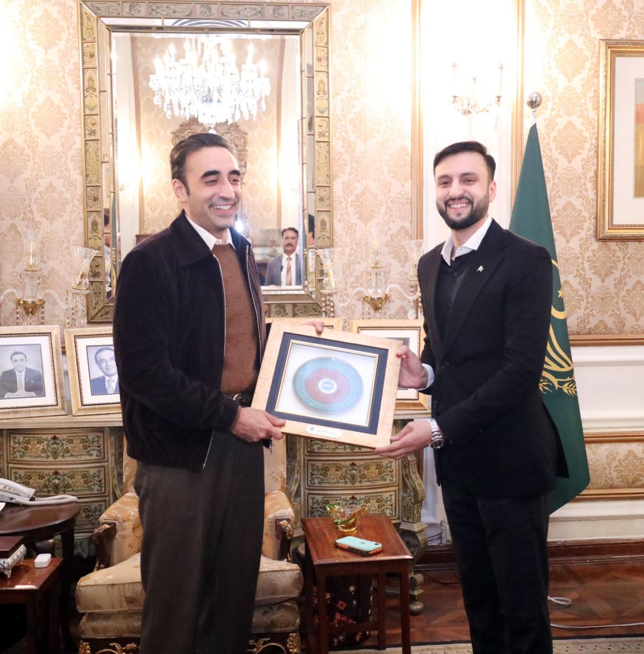 Education Crisis Pakistan’s Biggest Challenge: UMT President Meets ...